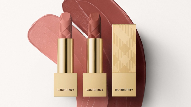 BURBERRY BEAUTY เปิดตัว “BURBERRY KISSES TEA COLLECTION”